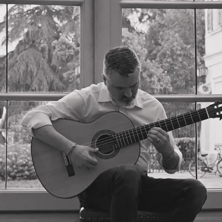 Paolo De Stefano, docente di chitarra e ukulele | Scuole di musica Paganini