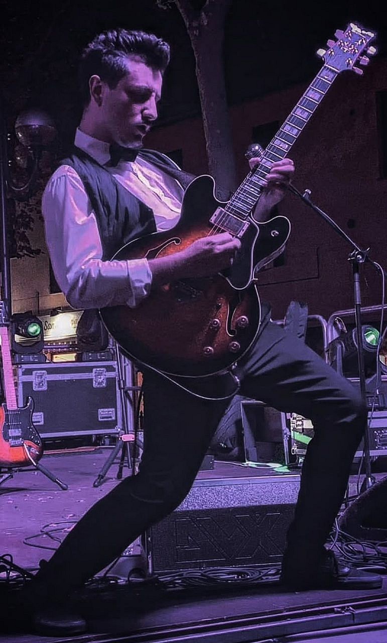 Gioele Fumagalli,docente di chitarra | Scuole di musica Paganini